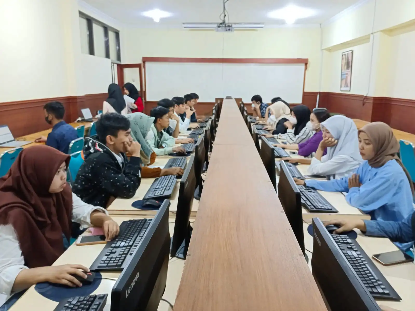 Universitas Binaniaga Indonesia - UNBIN